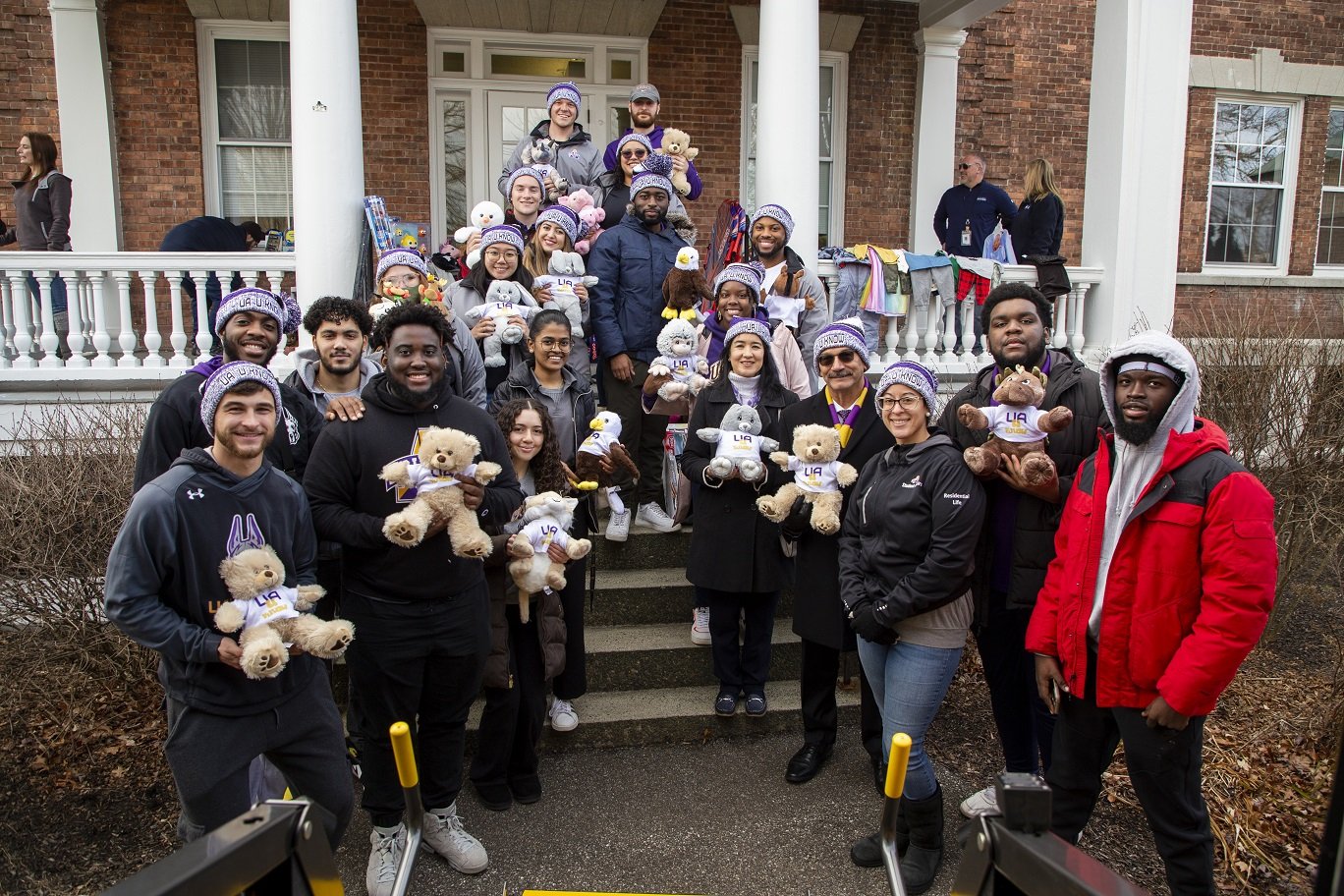 UAlbany Students Deliver Holiday Gifts Through Northern Rivers ...